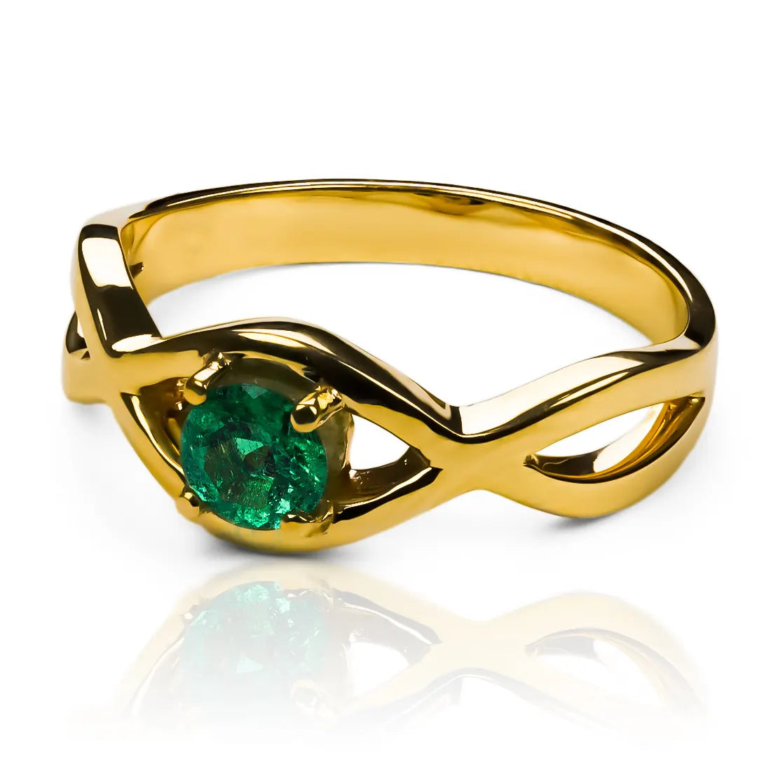 Emerald infinity engagement ring Joyeria Caracas